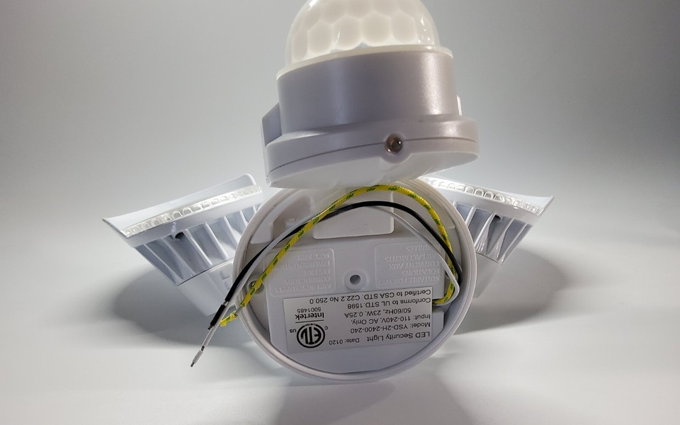 Intertek 2 head Security With Motion Sensor/LED security Light-NEW | eBay