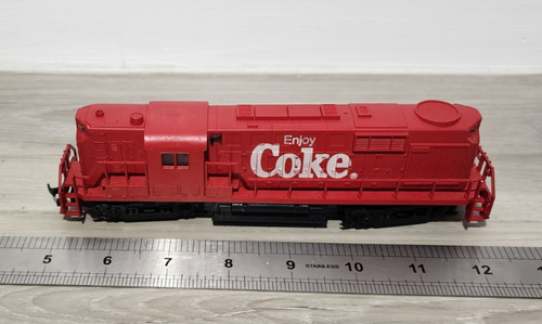 Mehano / IHC HO Scale "Enjoy Coke" EMD SD-40 Diesel Locomotive w/Coke ...