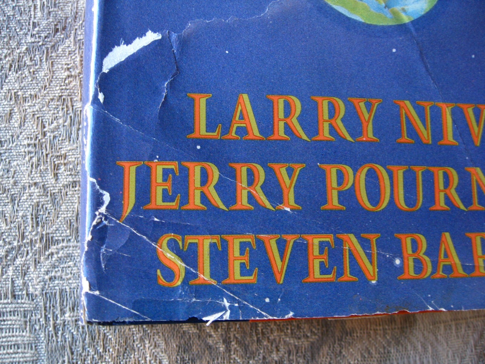 Larry Niven, Steven Barnes, Jerry Pournelle - The Legacy of Heorot ...