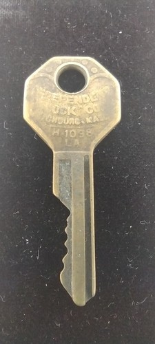 Vintage Brass Key Independent Lock Co H-1098-LA Appx 1-7/8” ILCO ...