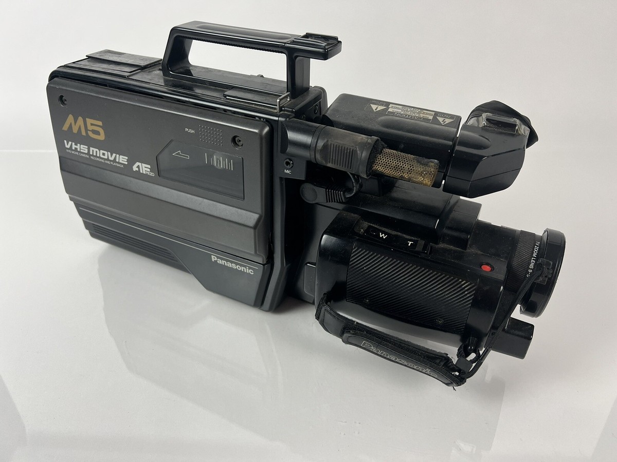 NATIONAL PANASONIC NV-M5 CAMCORDER MADE IN JAPAN - Parts or NATIONAL PANASONIC NV-M5 CAMCORDER MADE IN JAPAN - Parts or