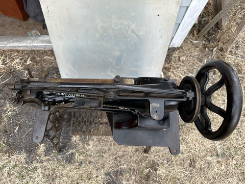 Antique 1918 Singer Model 29-4 Treadle Sewing Machine for Leather/Heavy ...