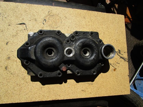 evinrude Johnson outboard 115HP CYLINDER HEAD V4 0335810 335810 1995 ...