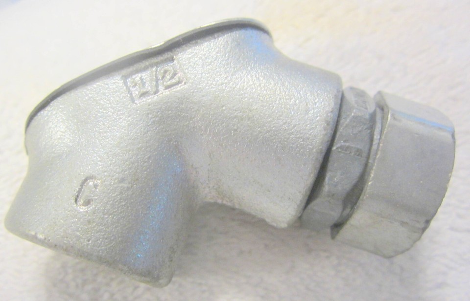 1/2" Appleton 90 Degree Pulling L Elbow Jake w cover,1 connector ...