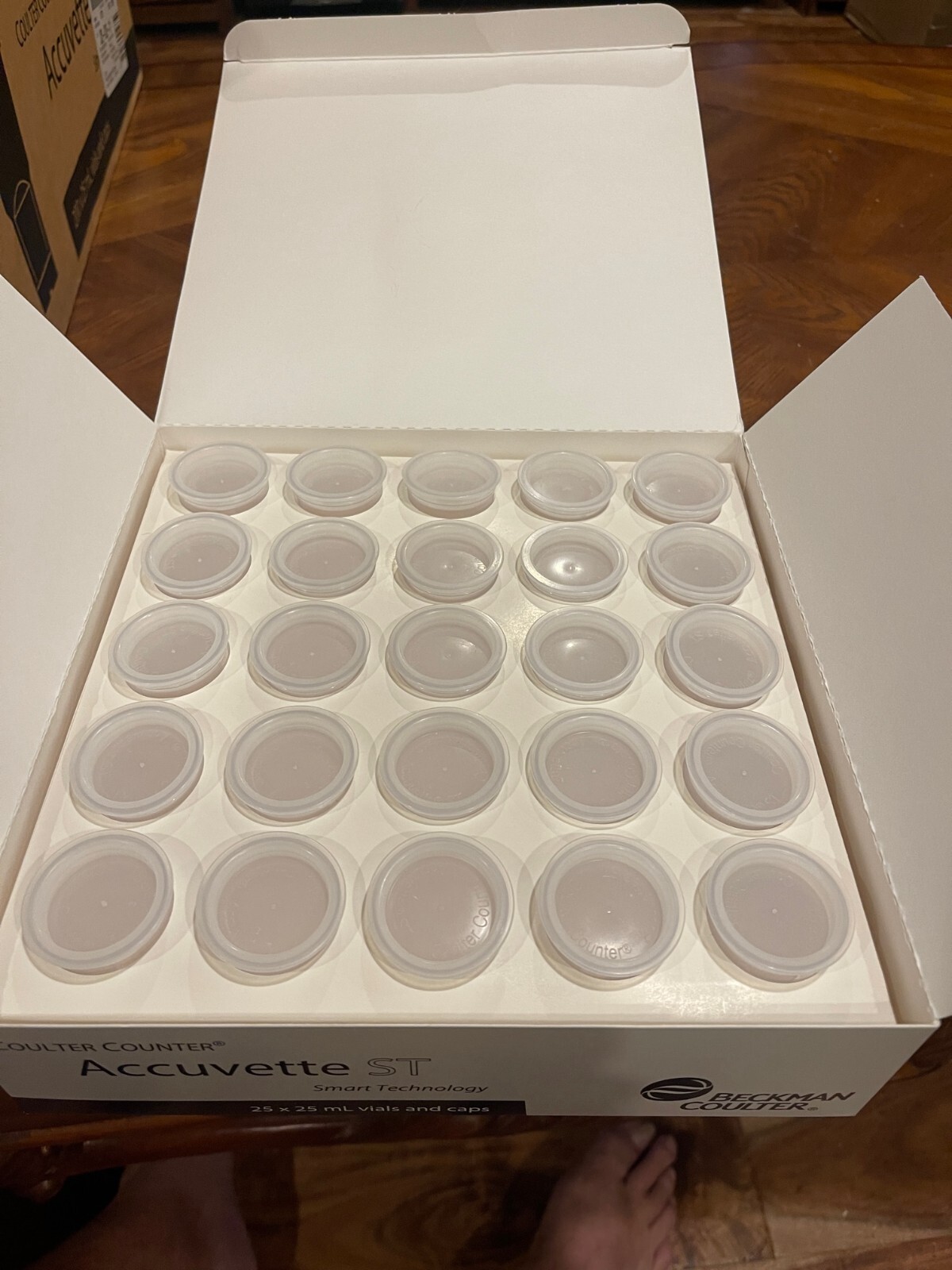 Coulter Accuvette Sample Cup 25 X 25 ml Cups with Caps, in original ...