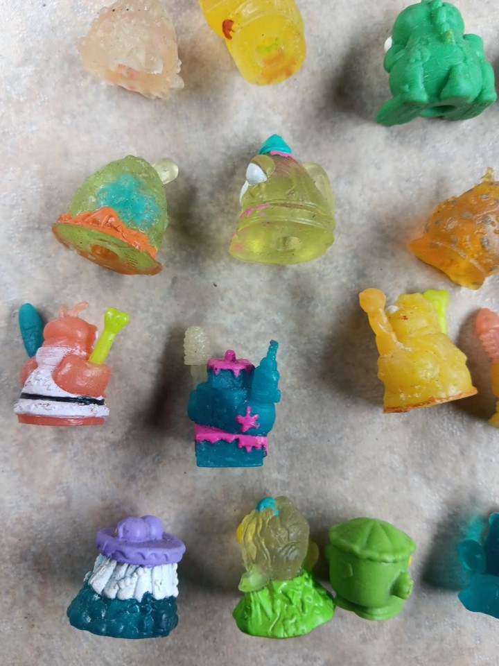 The Trash Pack LOT 25× Grossery Gang UFT GLOW IN THE DARK Gross Zombies ...