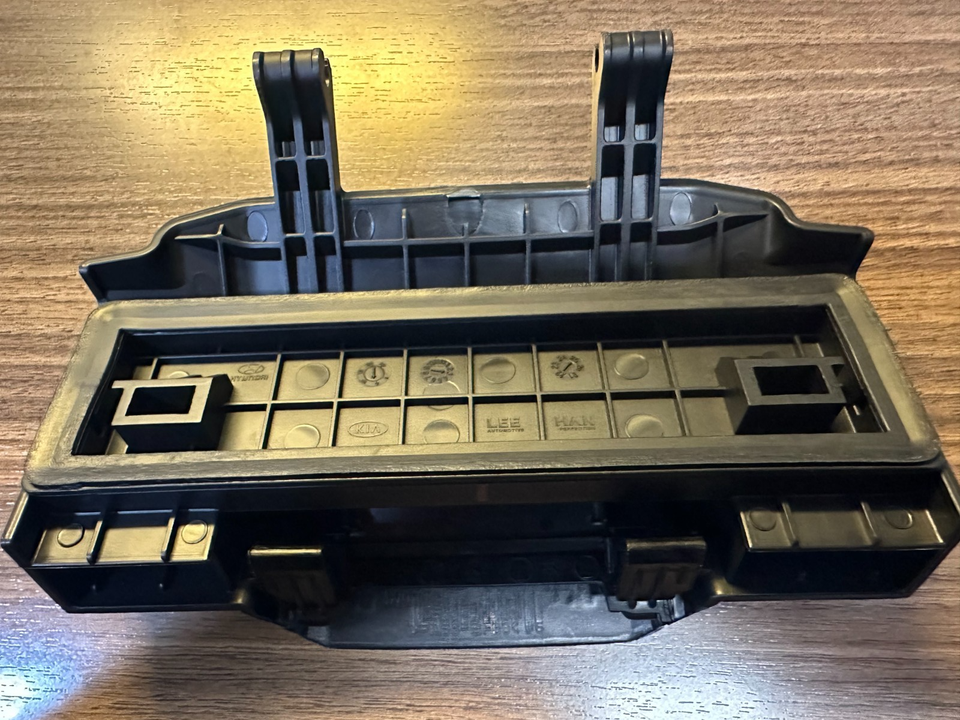 NEW OEM HYUNDAI AIR CLEANER BOX AIR FILTER ACCESS COVER - SEE BELOW FOR ...