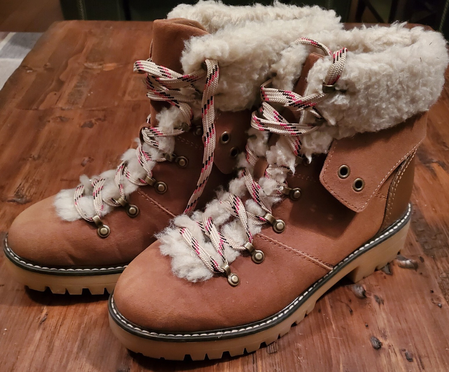 Time and True Women's Boots Sz 10 - Faux Suede and Fur - Memory Foam ...