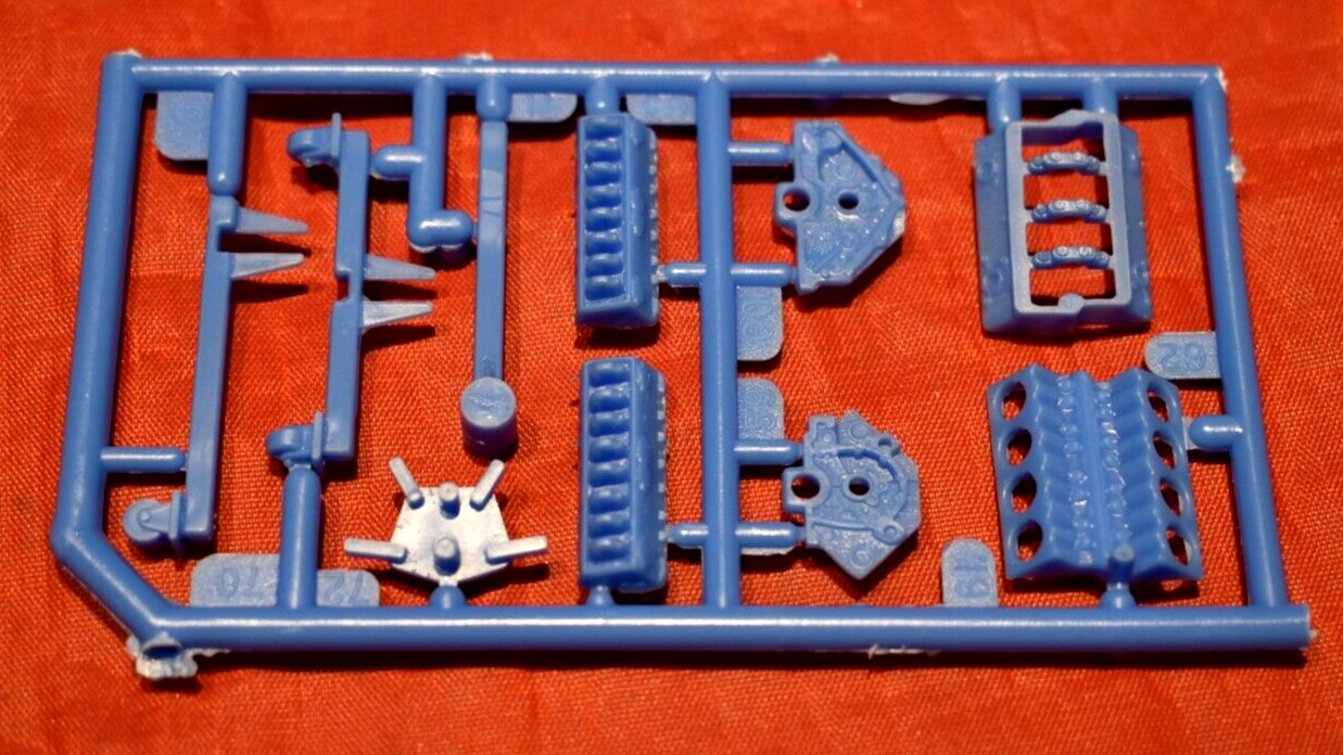 AMT Engine Stand with SB Chevy Parts 1/25 | eBay