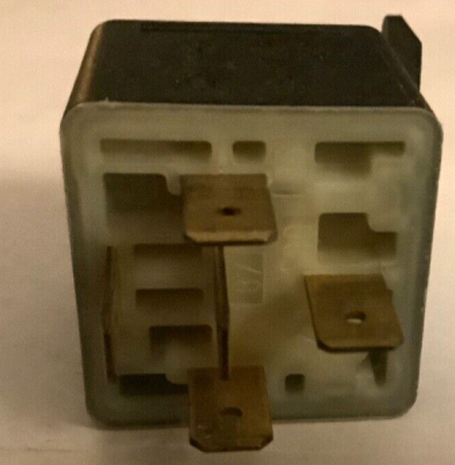 1 lot of 4 Ea. BOSCH 0332019203 V23234-C1004-Y017 24VDC Power Relay ...