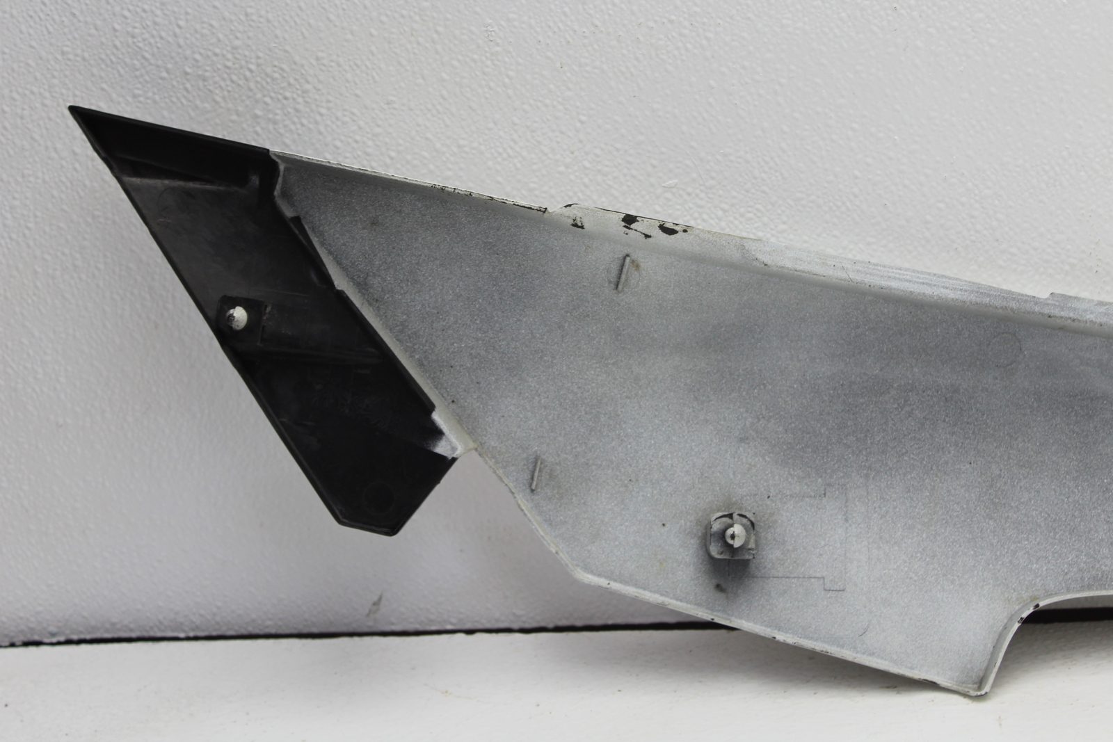 1985 YAMAHA FZ750 RIGHT SIDE COVER FRAME PANEL COWL FAIRING (YTP377A ...