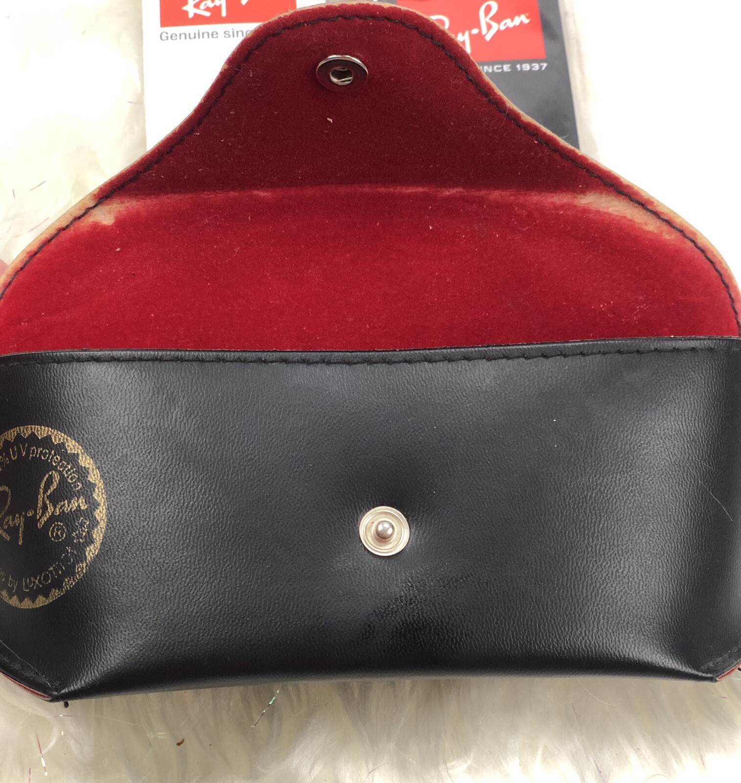 Ray-Ban Leather Case with Booklet and Cleaning Cloth Red Felt Inside | eBay