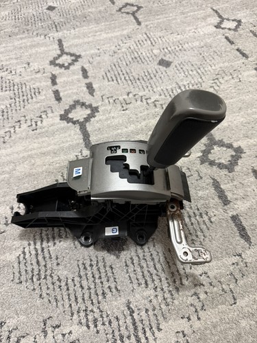 TOYOTA 4RUNNER 2010-2018 FLOOR SHIFTER SELECTOR AUTO GEAR WITH KNOB OEM ...