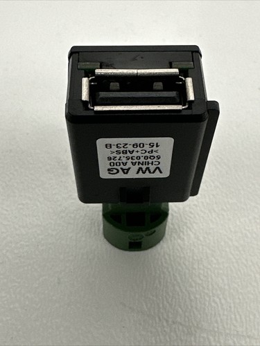 2015-2018 AUDI Q3 QUATTRO FRONT CENTER CONSOLE USB PORT HUB 5Q0035726 ...