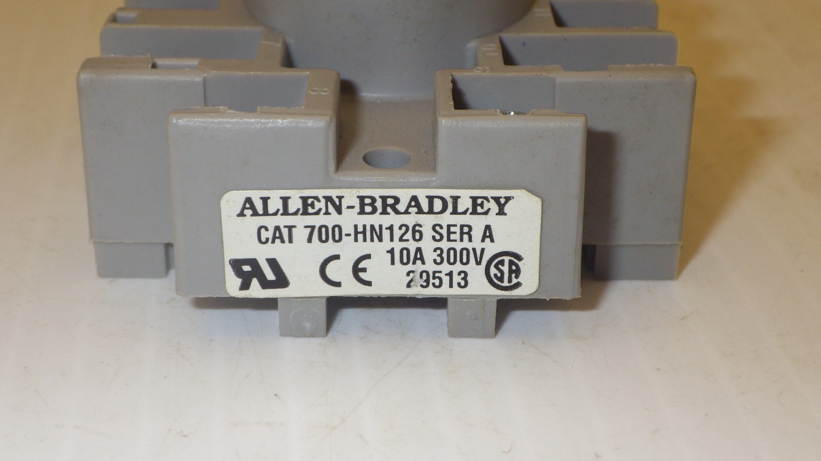 ALLEN BRADLEY CAT 700-HN126 SER A 11 PIN SOCKET 10A 300V | eBay