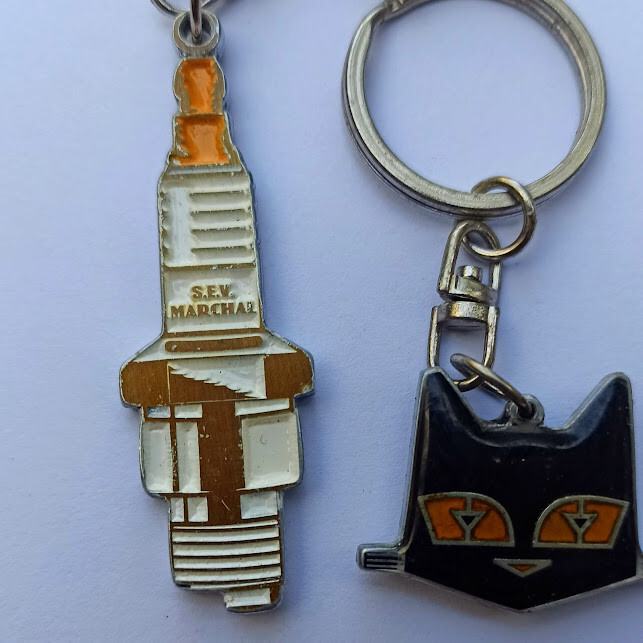 VINTAGE SEV MARCHAL COLLECTIBLE CLASSIC CAT KITTY JAPAN GT racing key ...