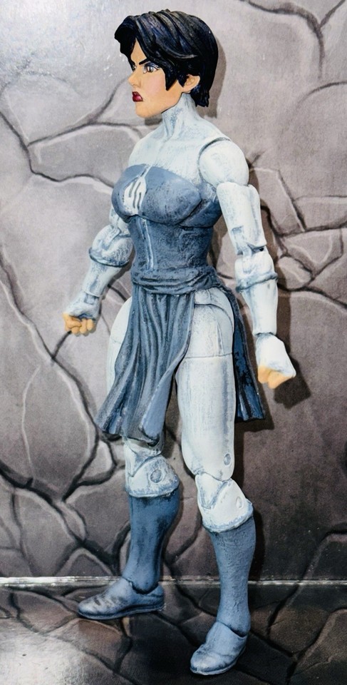 Marvel Legends Custom Anissa Invincible Comic Figure Rogue Hulk Diamond ...