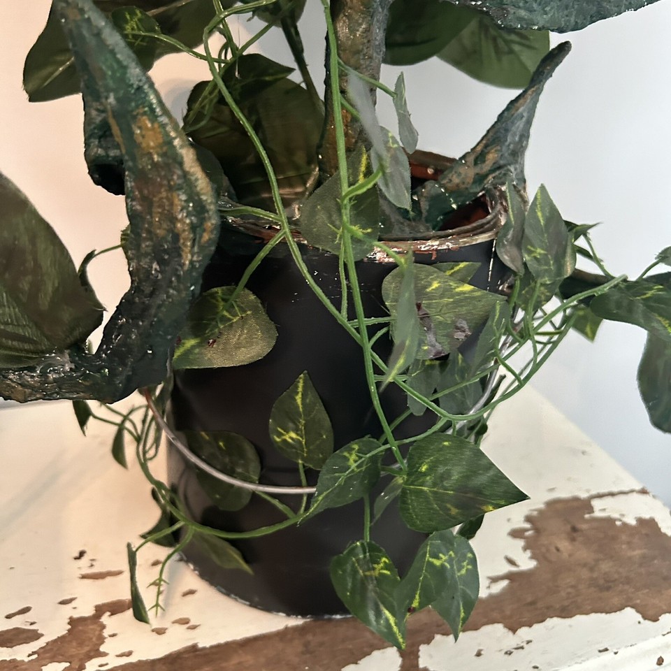 Audrey ii Prop Plant Amazing 22.5” Tall 24” Wide Little Shop Of Horrors ...