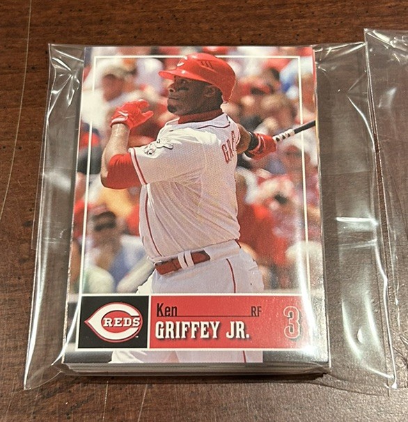 Kahn’s Cincinnati Reds 2007, 2011, 2025 SGA Set (3) De La Cruz, Votto ...