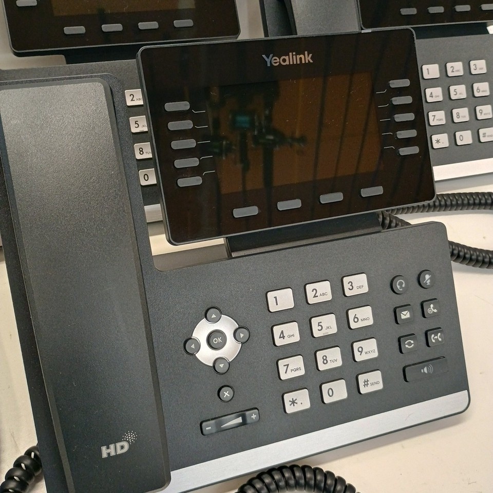 Lot Of 3 YEALINK SIP-T54W IP Phone W/desk Stand / Handsets / Power ...