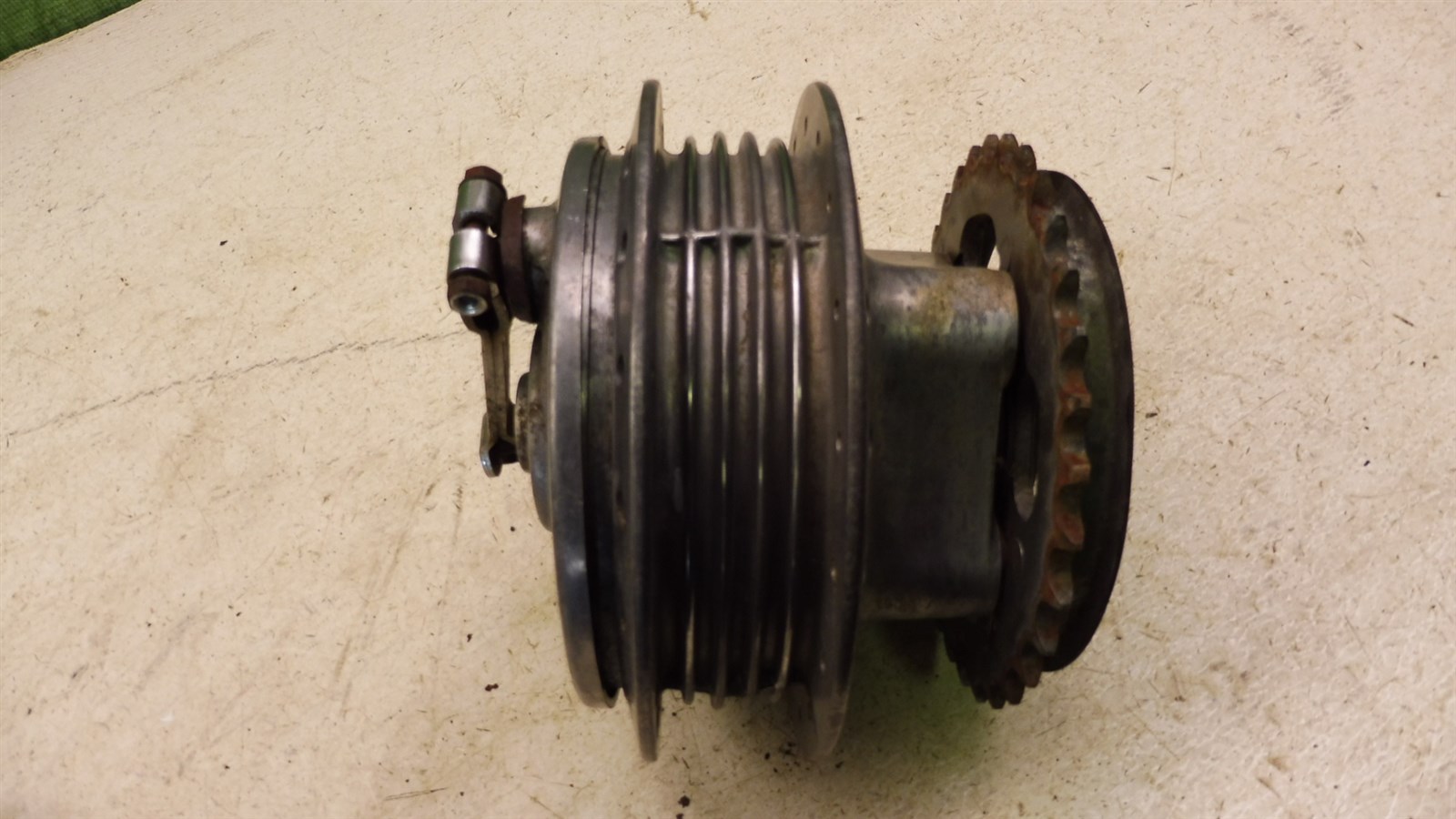 1974 honda cb200t twin H1100-1~ rear wheel hub w sprocket brake plate ...