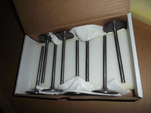8 Lightly Used Xceldyne Titanium Intake Valves~2.250"-5.475"- w/11/32 ...