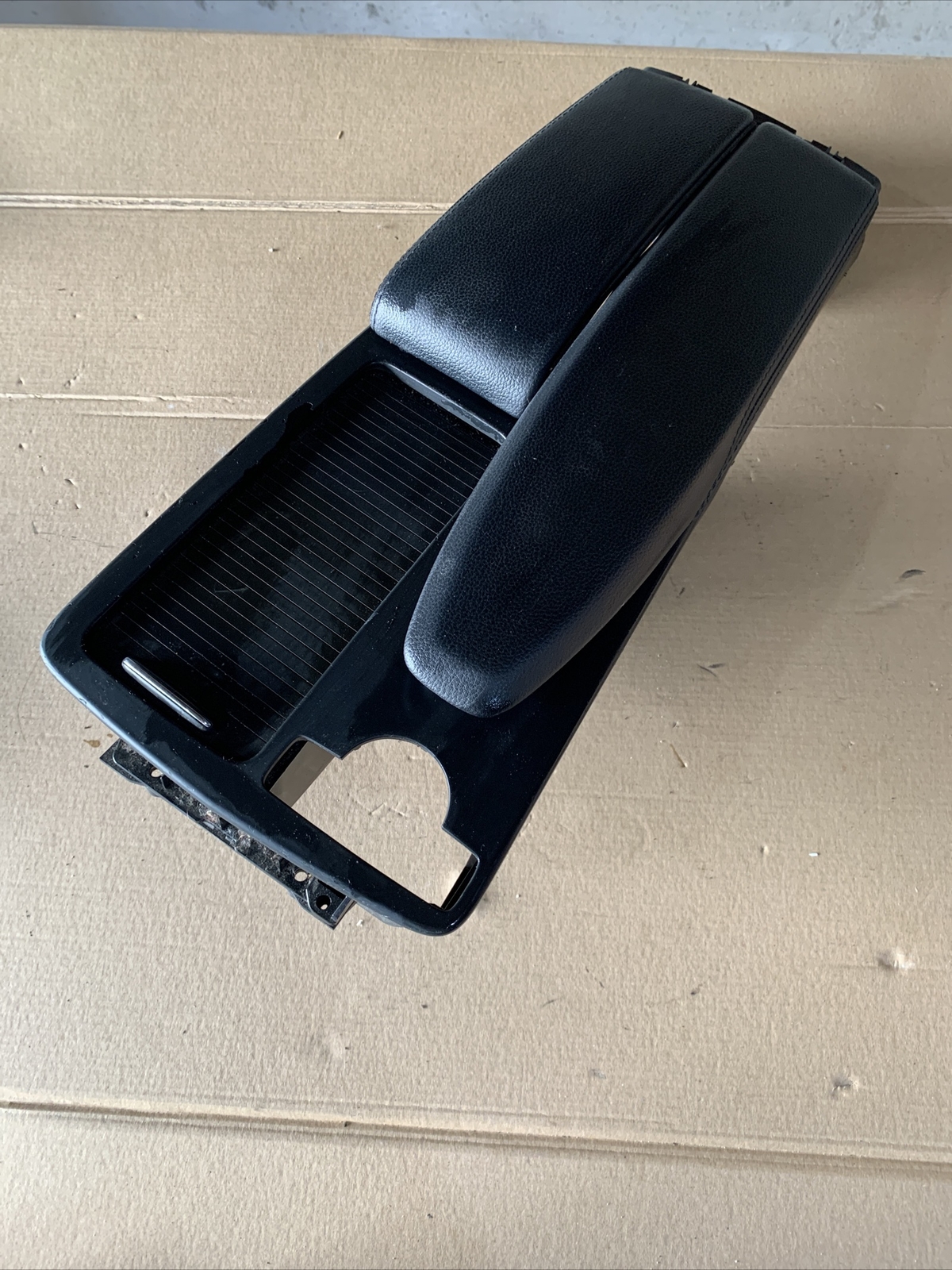 Armlehne Mercedes W212 W204 Mittelarmlehne Mittelkonsole A2046800639 ...