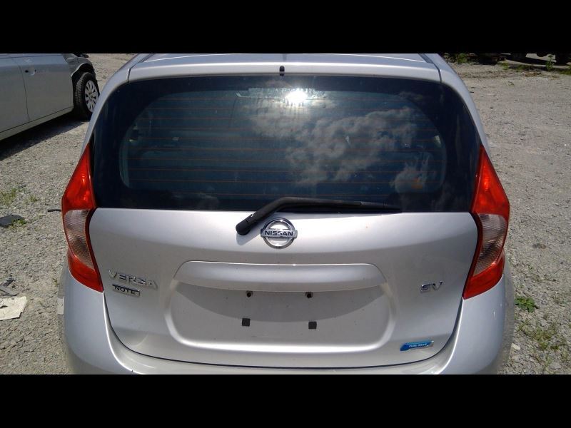 (LOCAL PICKUP ONLY) Trunk/Hatch/Tailgate Hatchback Note Without ...