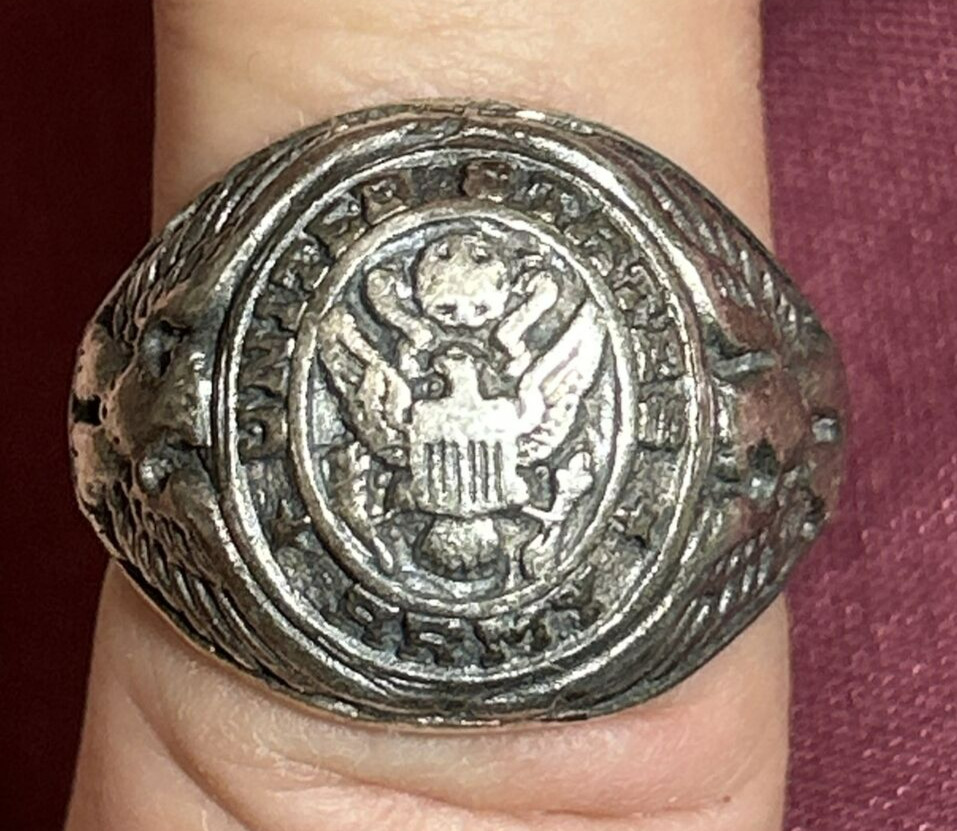 1940s WWII US Army Coin Silver Signet Ring Size 10.5 … - Gem