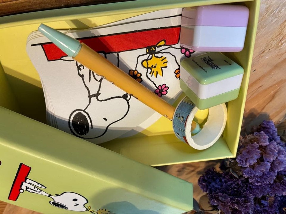 PEANUTS Snoopy Stationery Set Peanuts Cartoon Character Office Supplies ...