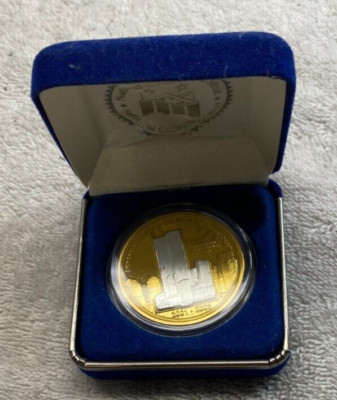 IN MEMORY SEPT 11 2001 NATIONAL COLLECTOR'S MINT COMMEMORATIVE COIN ...