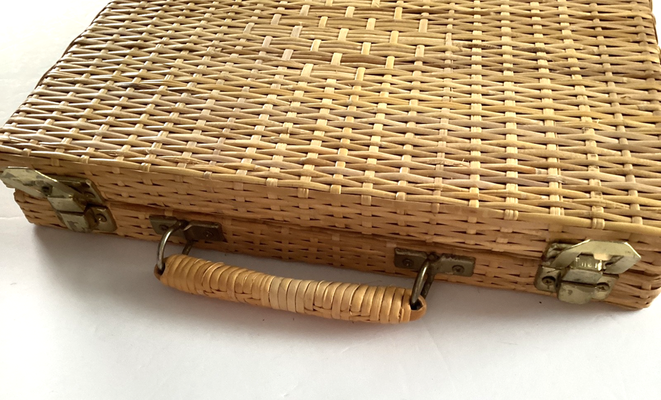 Vintage Retro Backgammon Board Game in Wicker Rattan Travel Case | eBay