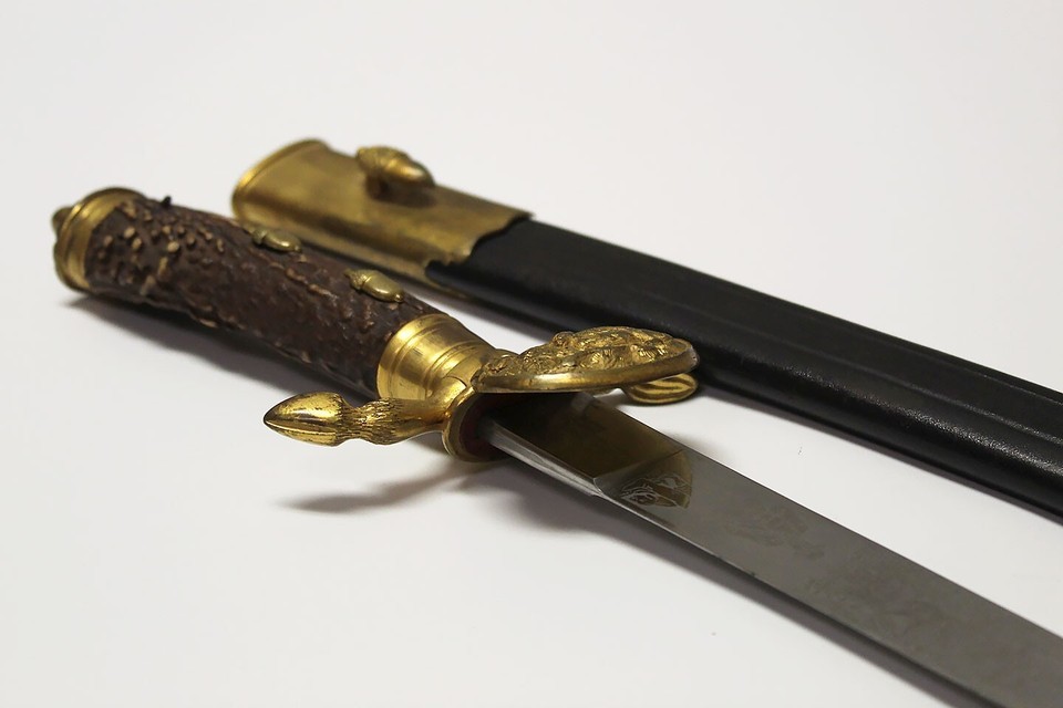 Imperial German Deluxe Hunting Cutlass Double-sided Etching . D747 | eBay