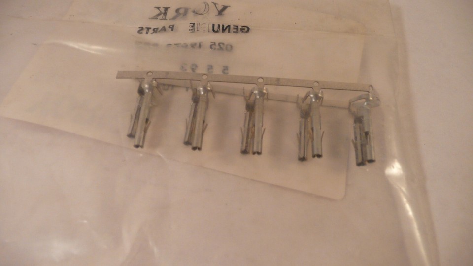 * NEW LOT OF 10 GENUINE YORK INTERNATIONAL 225-19673-800 CONT SOC AWG ...