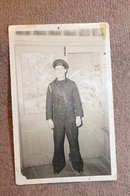 Original WW2 Photograph of a U.S. Navy Sailor In Full Uniform, Tie and ...