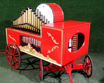 Wonderful Automated Band Wagon - Carousel music with calliope pipes ...
