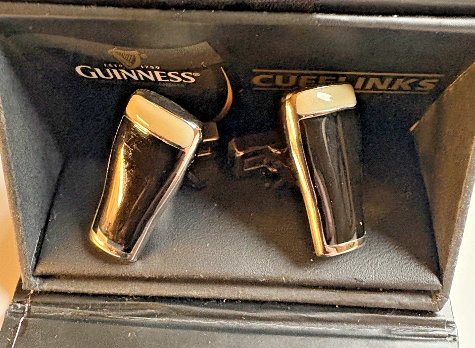 Guinness Cufflinks - Pair in the style of a Pint Glass - New in Box ...