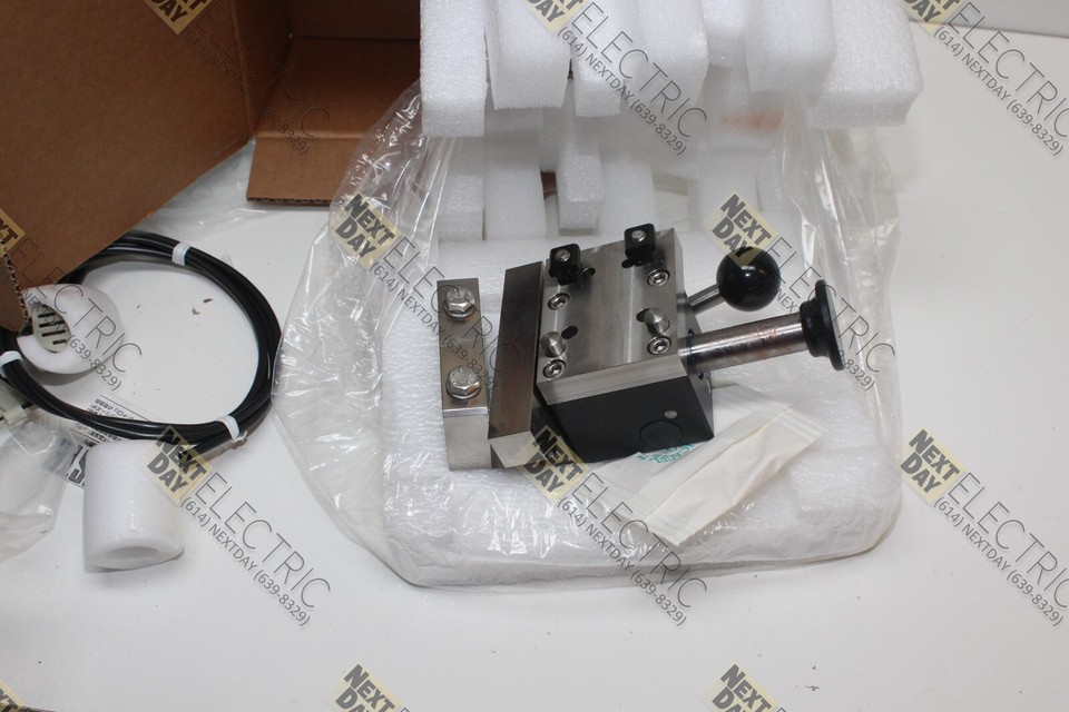 Struers, 06316912, 05876909, Quick Clamping Tool 10mm T Slot Wet Saw ...