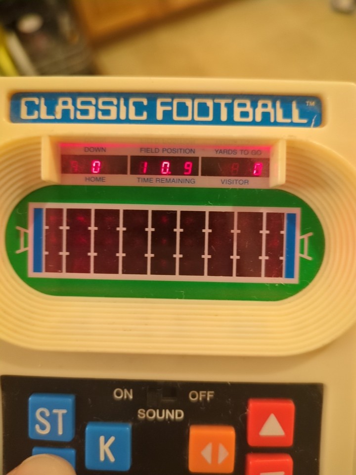 Mattel Classic Football Vintage Handheld Electronic Video Game | eBay