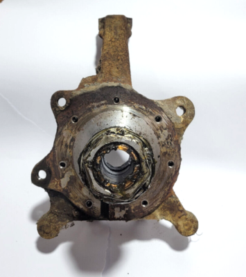 86-95 Toyota Pickup truck 4RUNNER Steering Knuckle Spindle 4WD 4X4 ...