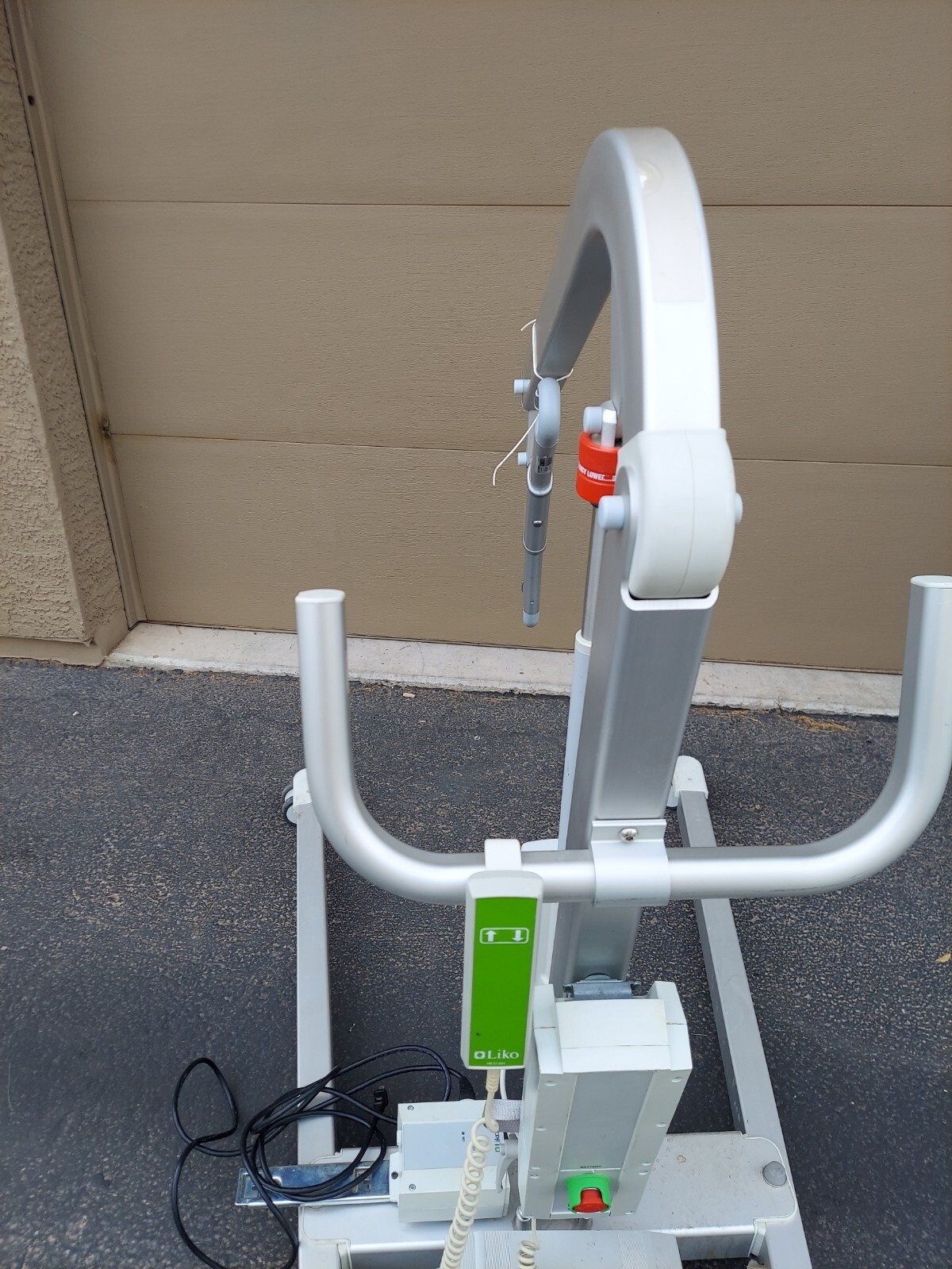 LIKO LIGHT 2030001 (Hoyer Type) BATTERY POWER PATIENT LIFT W/ CHARGER ...