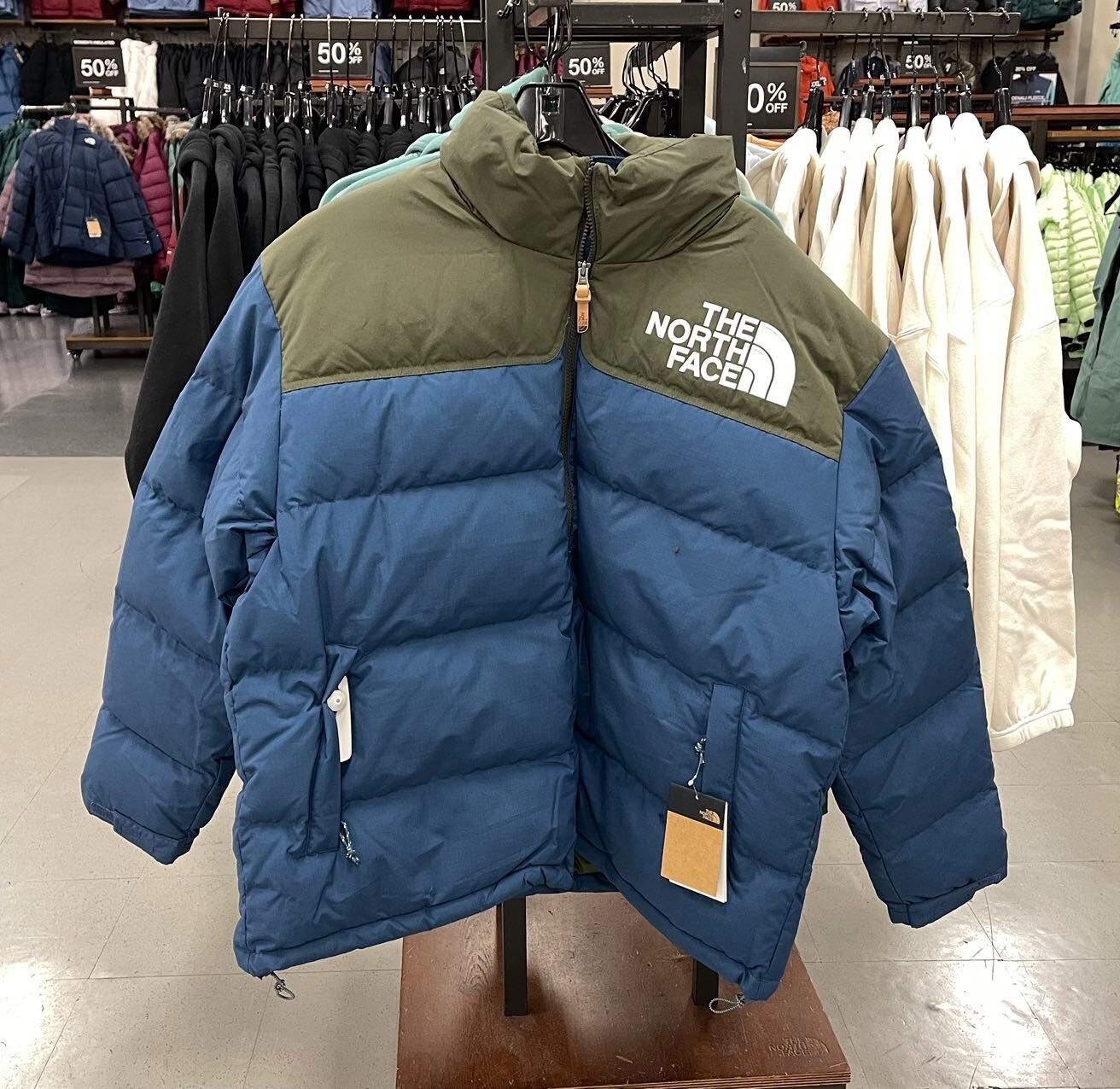 The North Face Mens 92 Low-Fi Hi-Tek Nuptse Jacket 700-Down/Shdy Blue ...