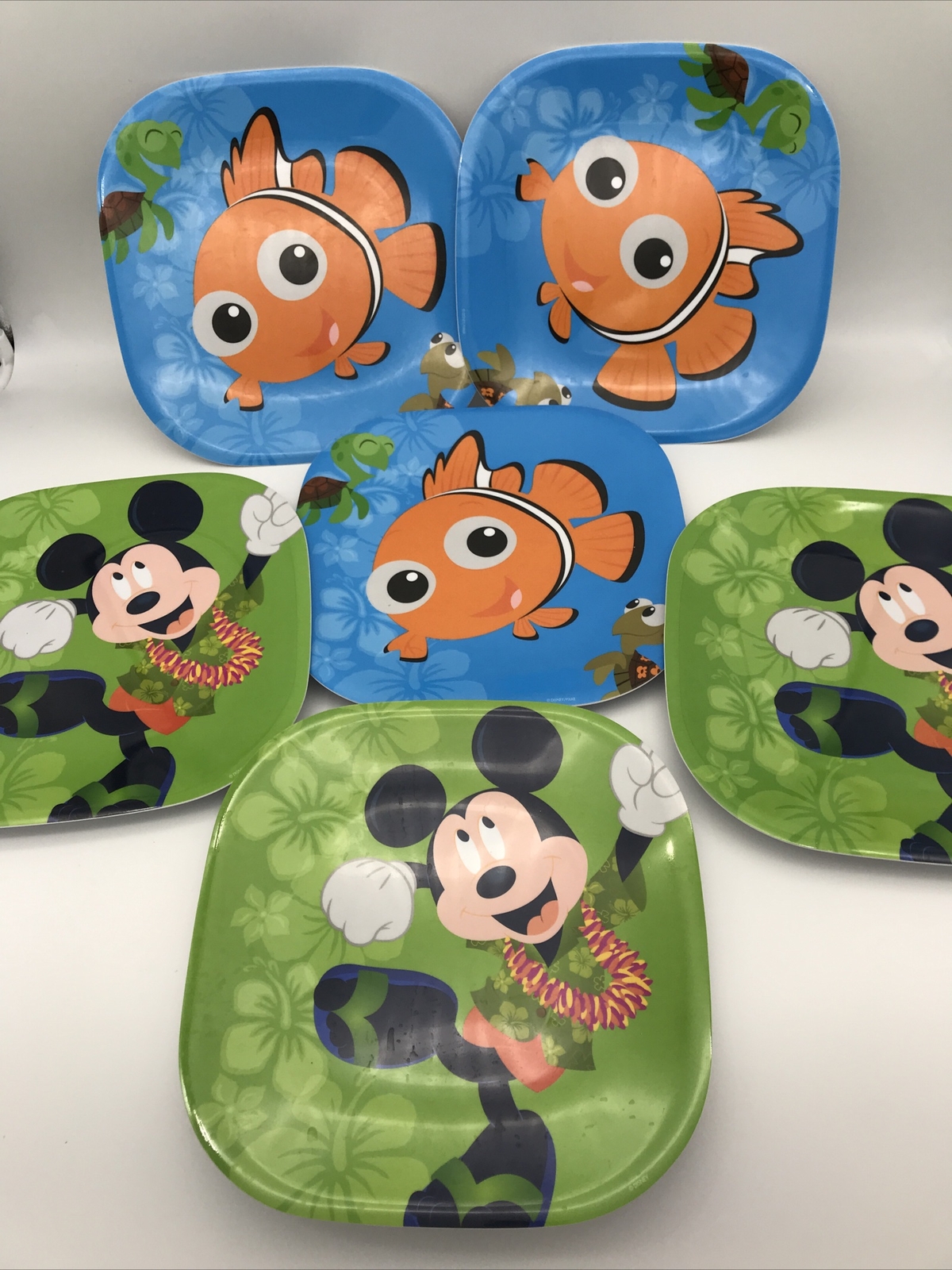 6 X Disney Store Exclusive Melamine Dinner 10” plates Nemo Mickey | eBay