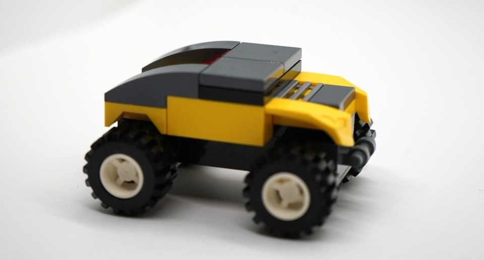LEGO Racers: Yellow Racer, Off Road (7453) Retired Set 5702014508934 | eBay