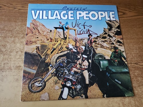 HAND SIGNED VICTOR WILLIS 1978 EXCELLENT YMCA-Village People Cruisin ...
