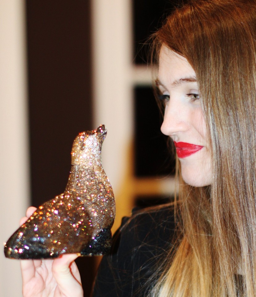 JUDITH LEIBER SWAROVSKI CRYSTAL SEAL SEA LION JEWELED MINAUDIERE CLUTCH ...