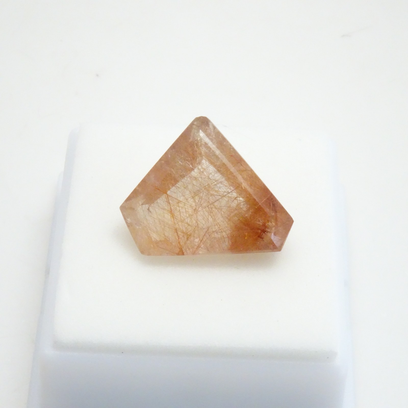 Red Rutilated Quartz - 13.0ct 17x20mm - Triangle Cut - Red Rutile Loose ...