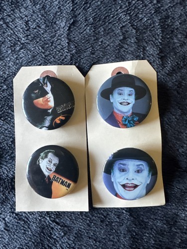 4 VINTAGE 1989 DC COMICS BATMAN movie BUTTON PINS JOKER JACK NICHOLSON ...