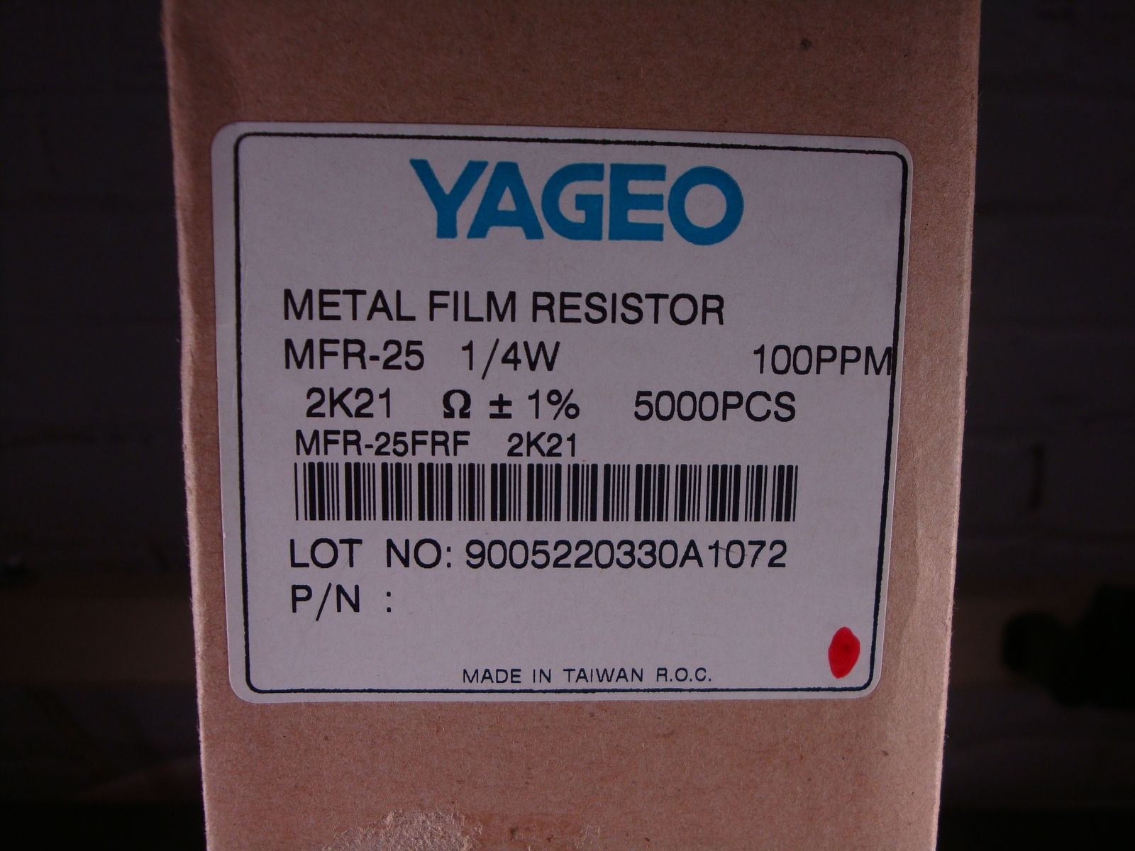 Lot of 75 MFR-25FRF-2K21 Yageo Metal Film Resistor 2.21k Ohm 1% 250mW 1 ...