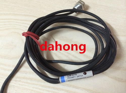 Fst 1PC KEYENCE Digital Optical Fiber Amplifier NEW IN BOX EM-010 EM ...